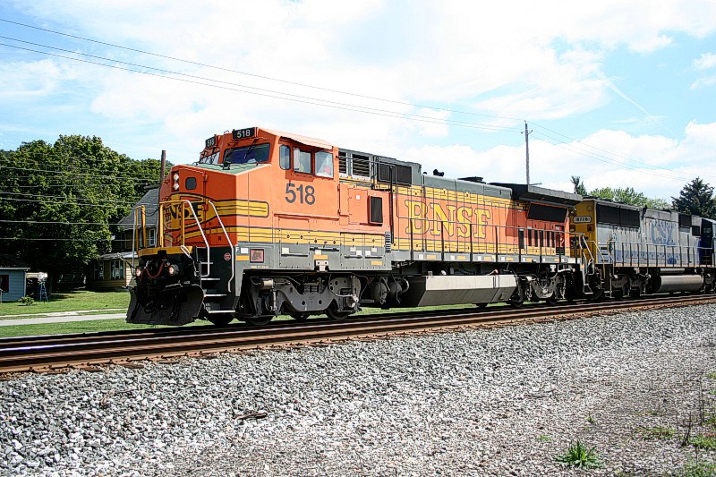 BNSF 518